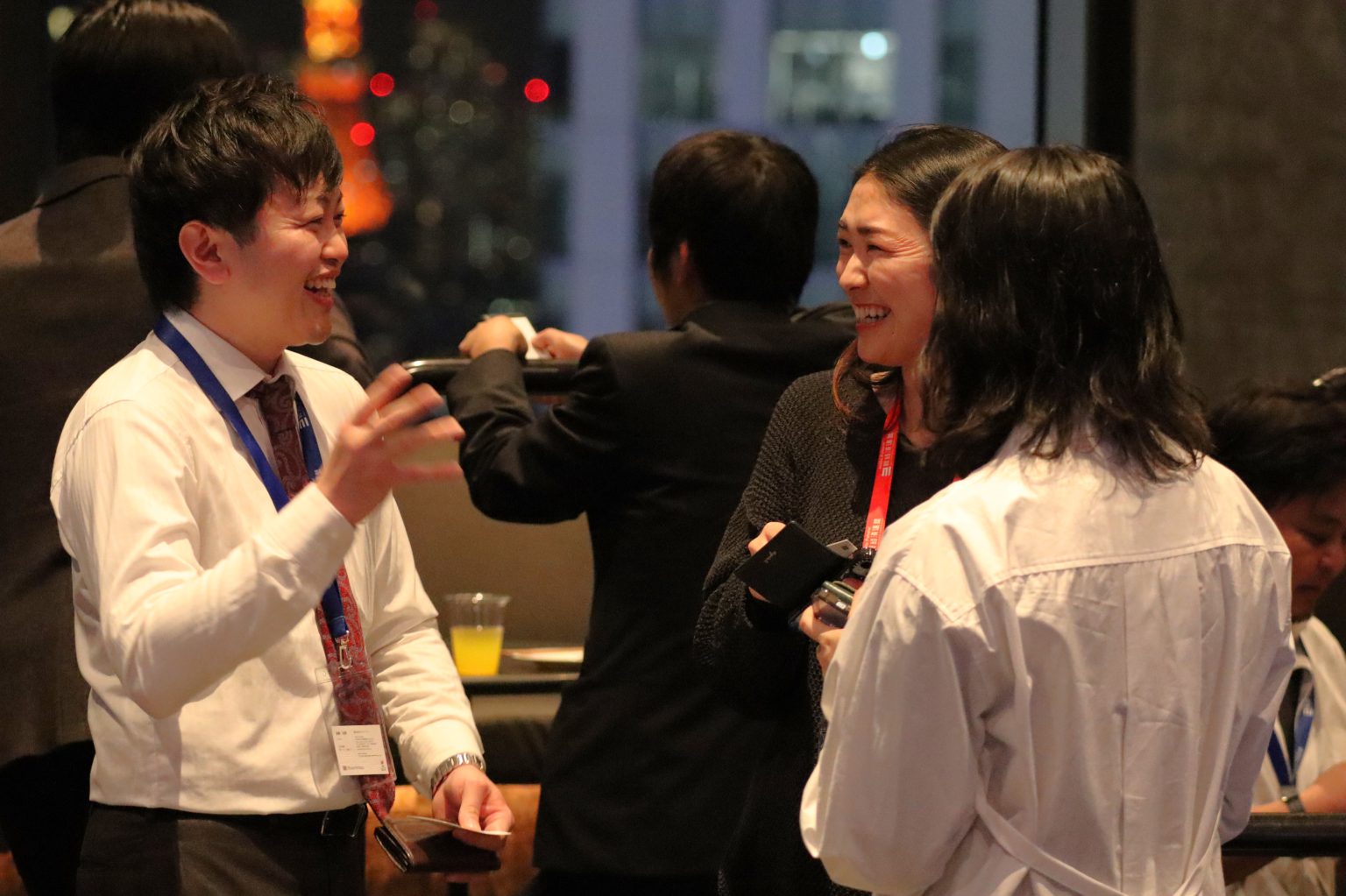 「Evening Meetup! by 新経連」始動1年！リアルでの交流がもたらす効果とは？ | Finds JANE